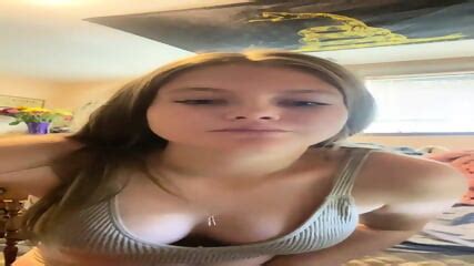 Cute Blonde Playing Stream