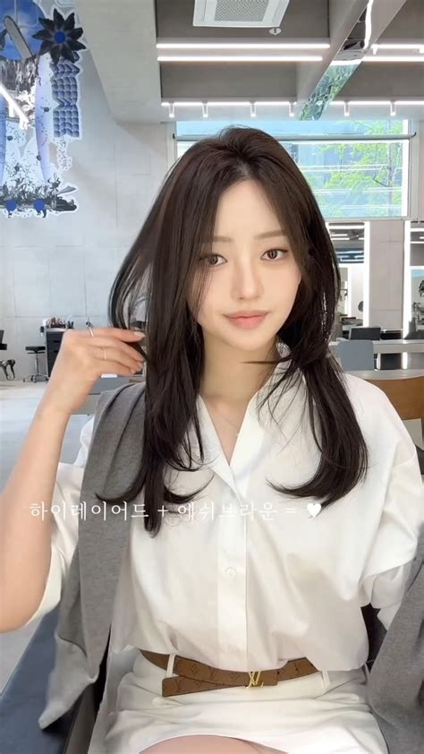 에이바이봄 이예림 청담동 미용실 레이어드컷 레이어드펌 수지 분위기 🤍 소프트뱅 풀뱅 히매 사이드뱅 웨이브펌 스타일링 스킨브라운 컬러로 청순하게 부드럽게 봄맞이