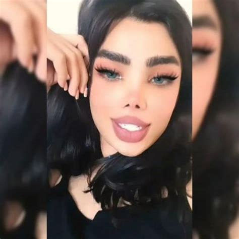 رها پیت کیست؟ عکس های لو رفته و لایو های جنجالی او