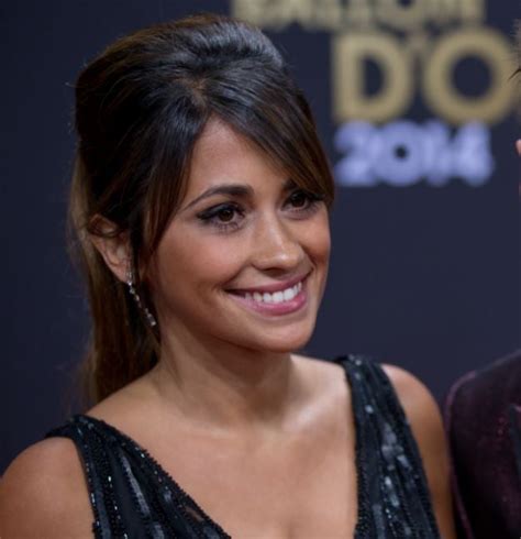 Antonella Roccuzzo Net Worth Celebrity Net Worth