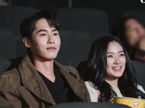 Lee Jae Wook Dan Kim Hye Yoon Jadi Pasangan Nyata Di True Beauty