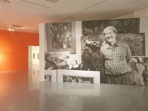 김홍도미술관 단원미술관은 현재 장미의 화가로 알려진 성백주화백의 작품기증전