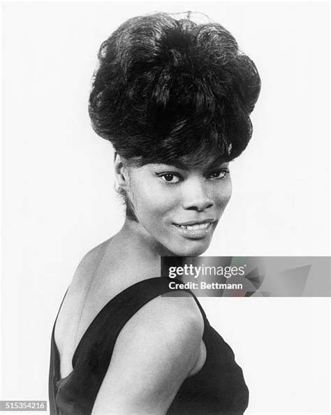 8711 Dionne Warwick Photos And High Res Pictures Getty Images