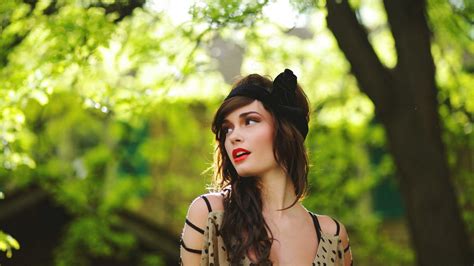 Lovely Girl Wallpapers Top Free Lovely Girl Backgrounds Wallpaperaccess