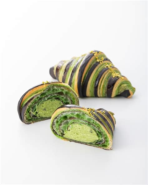 ブーランジュリー ヤナガワ 🥐 やなパン図鑑 クロワッサンピスターシュ かれこれ始めて7年ぐらいになる まだ日本に浸透していなかった時期