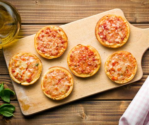 Easy Mini Pizza Recipe