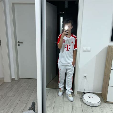 Bayern Munich Drip Mens Adidas Men Bayern Munich Sporty Style