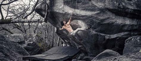 Nico Pelorson Repeats The 9a Boulder Soudain Seul In Fontainebleau Lacrux Climbing Magazine