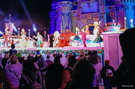Mickeys Very Merry Christmas Party Guide 2026 Resorts Gal