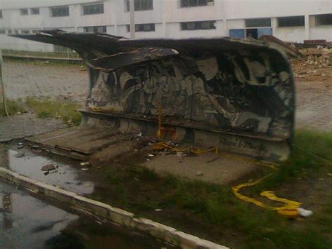 Ponto De Nibus Na Juscelino Kubitschek Corre Risco De Cair