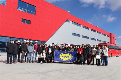 БАРИЛГЫН ИНЖЕНЕРҮҮД ШИНЭ БҮТЭЭН БАЙГУУЛАЛТ ДЭВШИЛТЭТ ТЕХНОЛОГИУДТАЙ ТАНИЛЦЛАА