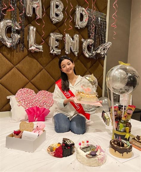 7 Potret Surprise Ulang Tahun Glenca Chysara, Dihadiri Keluarga dan Juga Kekasih | Diadona.id