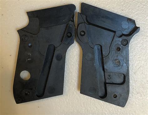 Beretta 3032 Tomcat New Old Stock Synthetic Grips 3873543737
