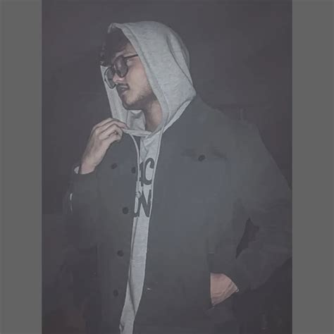 𝓣𝓸𝓾𝓯𝓲𝓺 Gtr Chowdhury • Threads Say More