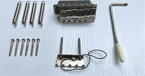 Callaham Vintage Strat Bridge Kit 2 732 Mount And String Spacing