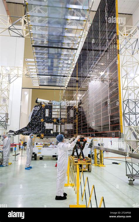 Solar Array Walkout Hi Res Stock Photography And Images Alamy