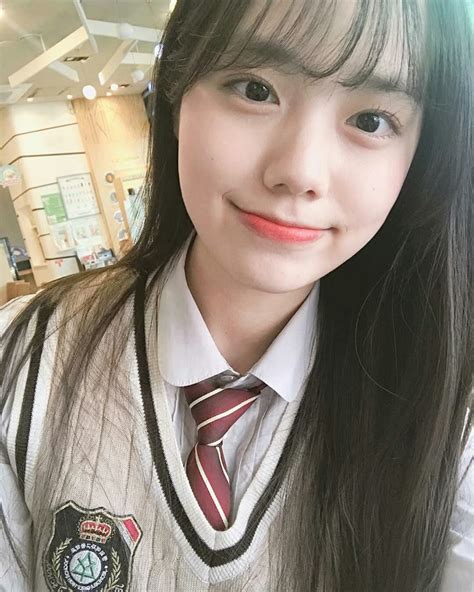 List Ulzzang 예쁜 한국 여자 예쁜 여자 얼굴 귀여운 한국 소녀