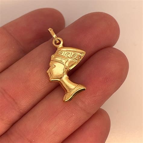 18k Yellow Gold Egyptian Queen Nefertiti Sex Goddess … Gem