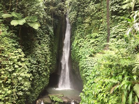 Leke Leke Waterfall Balidens