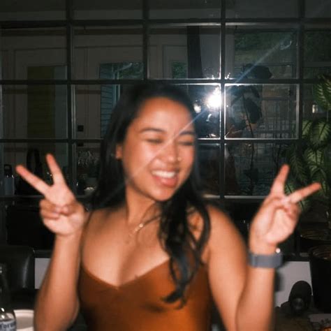 Antoinette Antoinettet On Threads