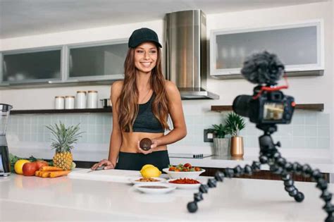 Best Vlogging Tripod Complete Reviews With Comparison