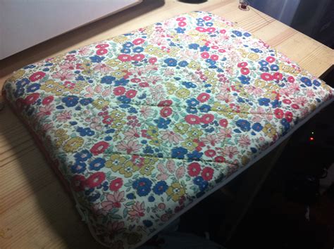 Eat Love Travel Write Shop Sleep Shoot Diy Laptop Sleeve