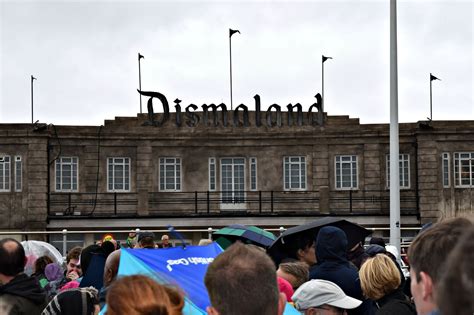 Blogging Connect The Dismaland Disaster