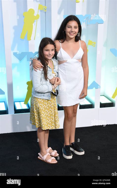 Ruby Fefferman And Sadie Fefferman Walking On The Black Carpet At The