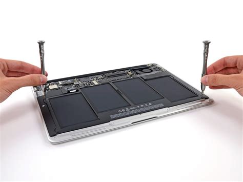 MacBook Air 13 Mid 2013 Rozebrany Przez IFixit Makowe ABC