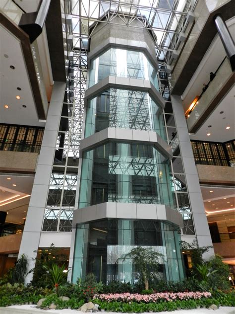 무료 이미지 자연 건축물 재산 분양 아파트 혼합 사용 대도시 지역 정면 부동산 상업용 건물 집 일광 탑 블록 시티 이웃 주거 지역 나무 유리