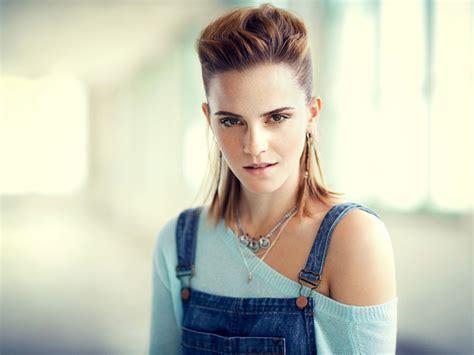 Emma Watson Hq Wallpapers Emma Watson Wallpapers Oneindia Hot Sex Picture Hot Sex Picture
