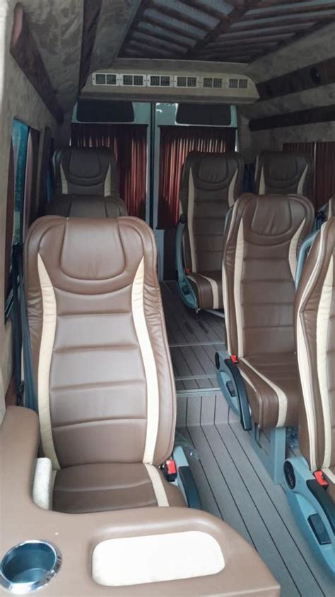 Engelli Yolcu Taşıma Hizmetleri Tekerlekli Sandalye İçin Rampalı Minibüs Engelli Araç Transfer