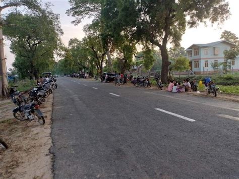 Khit Thit Media On Twitter ခင်ဦးတွင် စစ်တပ်က စစ်ကြောင်းထိုးနေ၍ မိုးဦးရာသီကာလ ကျေးရွာ ၄ ခုမှ ပ