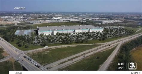 Amazon Fulfillment Center To Bring 1000 Jobs To The Metro