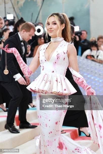 4973 Eileen Gu Photos And High Res Pictures Getty Images