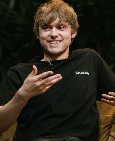 Пин на доске Знаменитости