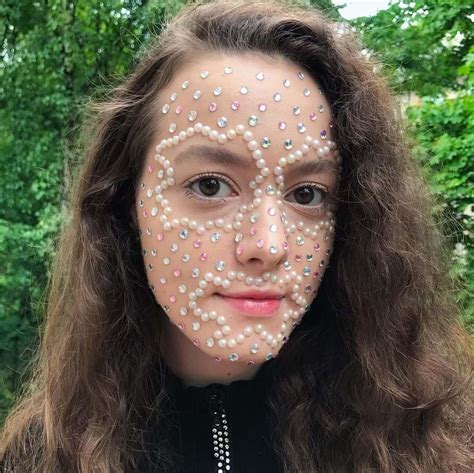 Colorful And Artistic Make Up Looks By Anna Meder