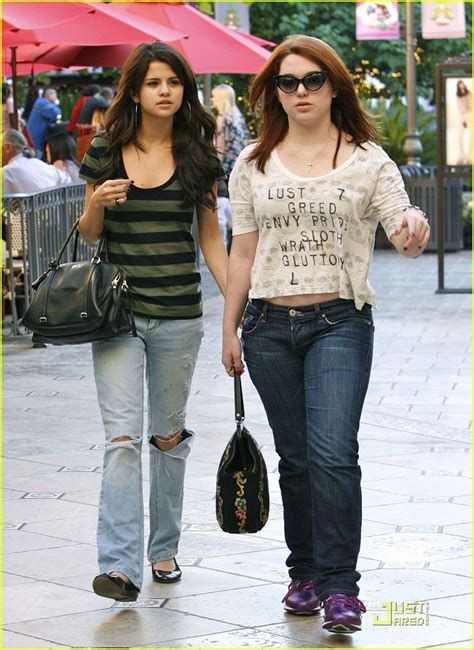 Jennifer Stone And Selena Gomez