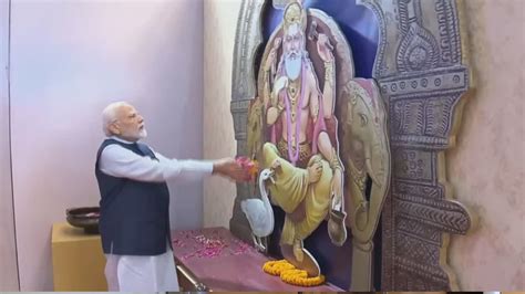 Pm Modi పీఎం విశ్వకర్మ పథకానికి శ్రీకారం చుట్టిన ప్రధాని మోదీ కార్మికులతో కాసేపు ముచ్చటించి