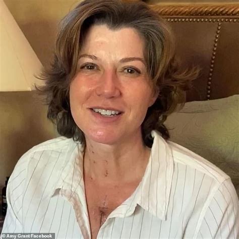 10 Hot Amy Grant Bikini Pics