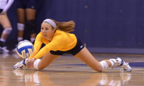 Jacobs Kaneland Grad Siebert Lauded For Libero Skills Shaw Local