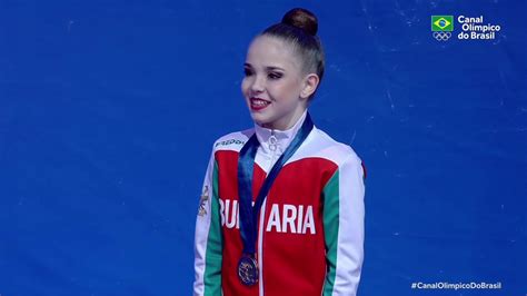 МИЛА РОДИНО В ЧЕСТ НА ЗЛАТНАТА ТОПКА НА СТИЛИЯНА НИКОЛОВА НА СВЕТОВНАТА КУПА В АТИНА 🥇🇧🇬 By