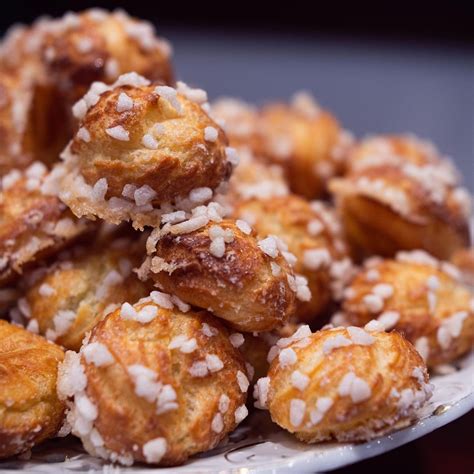 Sejarah Kue Sus Ternyata Dulunya Kopong Lho Nibble