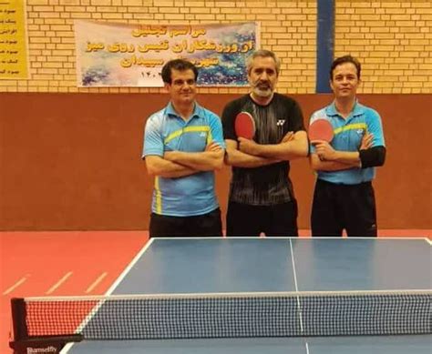 ارسنجان قهرمان مسابقات بدمینتون منطقه یک دانشگاه آزاد شد؛ نایب‌قهرمانی