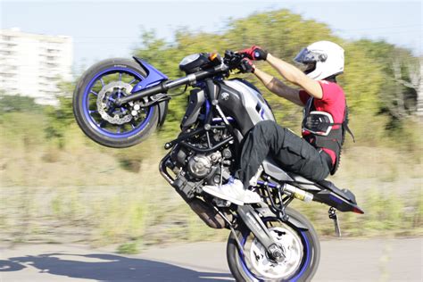 Обучение стантрайдингу в Москве - Мотошкола dofamin moto