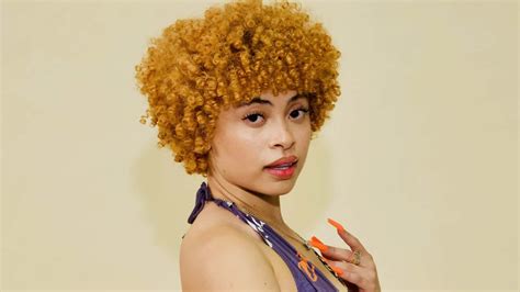 Download Curly Haired Woman Glance Over Shoulder Wallpaper Wallpapers Com