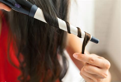 ترفند های ساده و خانگی برای فر کردن مو مجله اینترنتی شادمگ