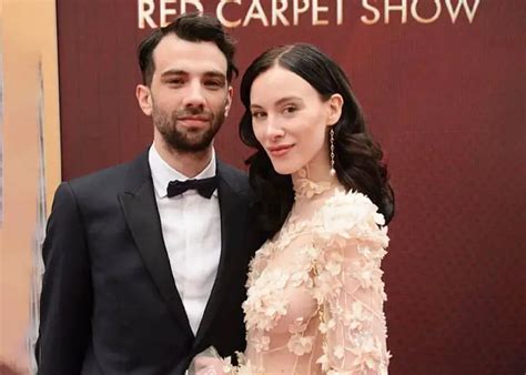 Jay Baruchels Wife Rebecca Jo Dunham On How They Met