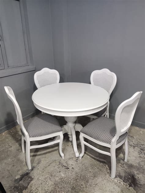 Yuvarlak Yemek Masas Beyaz Malat Ard Mobilya