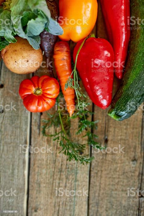 신선한 채소 바이오 건강 유기농 식품의 다양한 종류의 플랫 레이 농부에 대한 스톡 사진 및 기타 이미지 농부 채소 과일 Istock